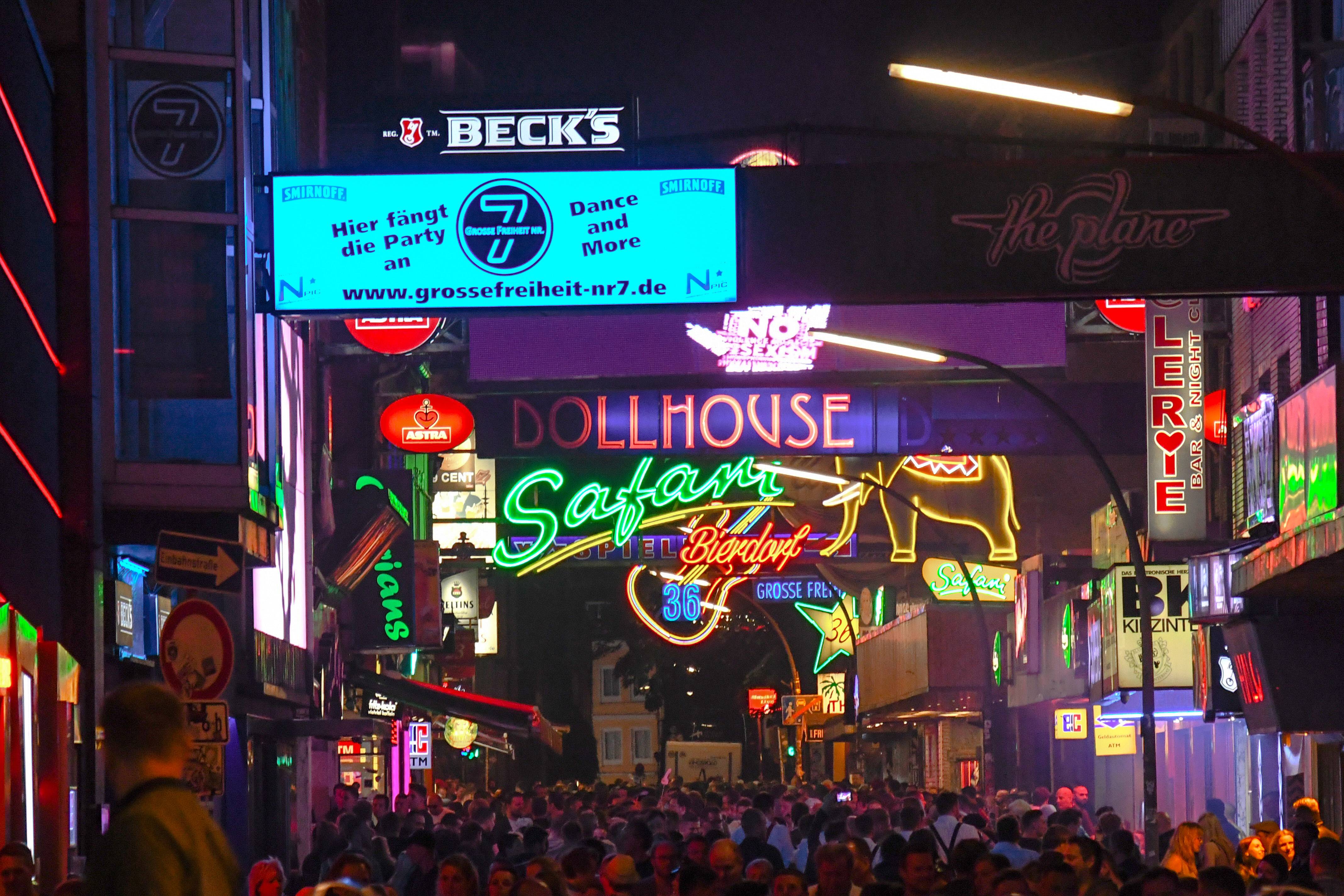 Reeperbahn Privat Rtl 2 Schock Für Liebespaar Moin De